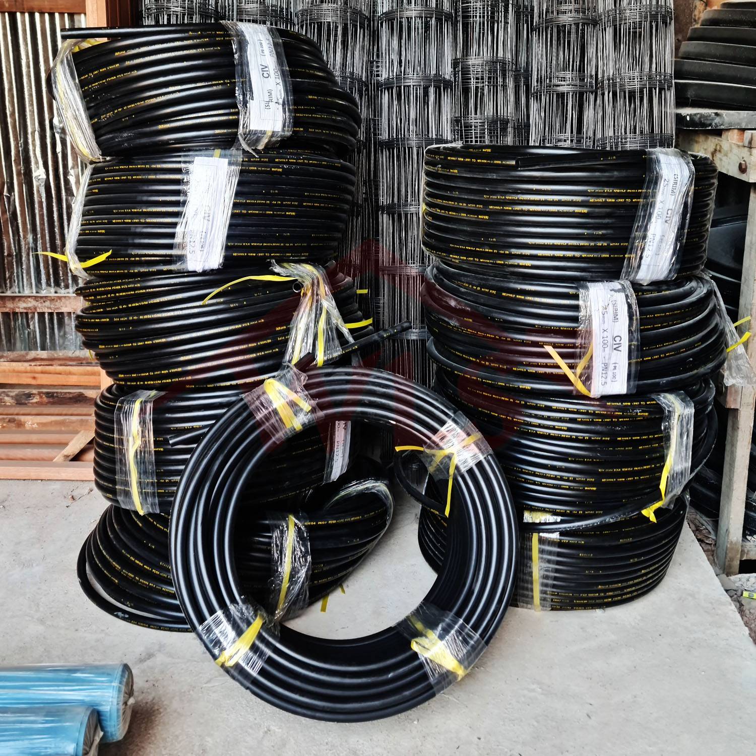 C/L HDPE PIPE PN10 (100M) SIRIM