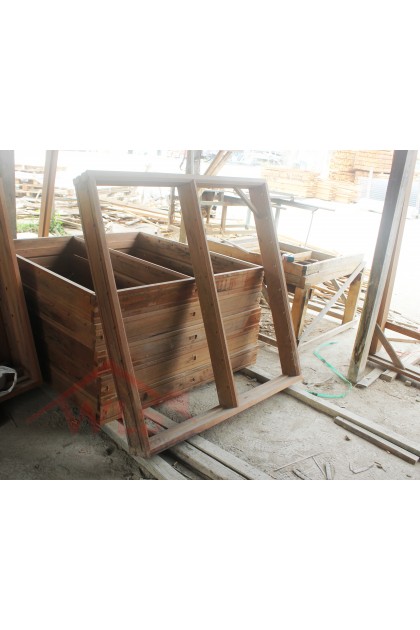 FRAME TINGKAP KAYU NAKO 8DAUN