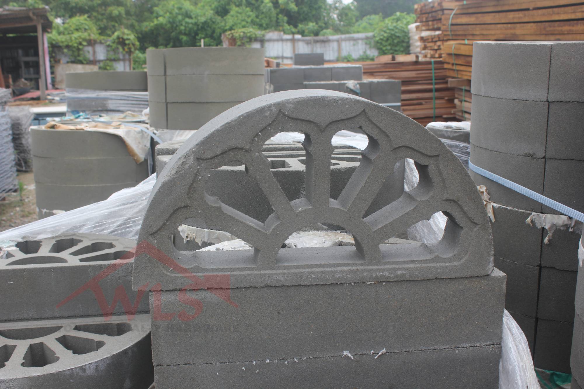 BATU ANGIN SEPARUH BULAT 22" X 11 1/2"