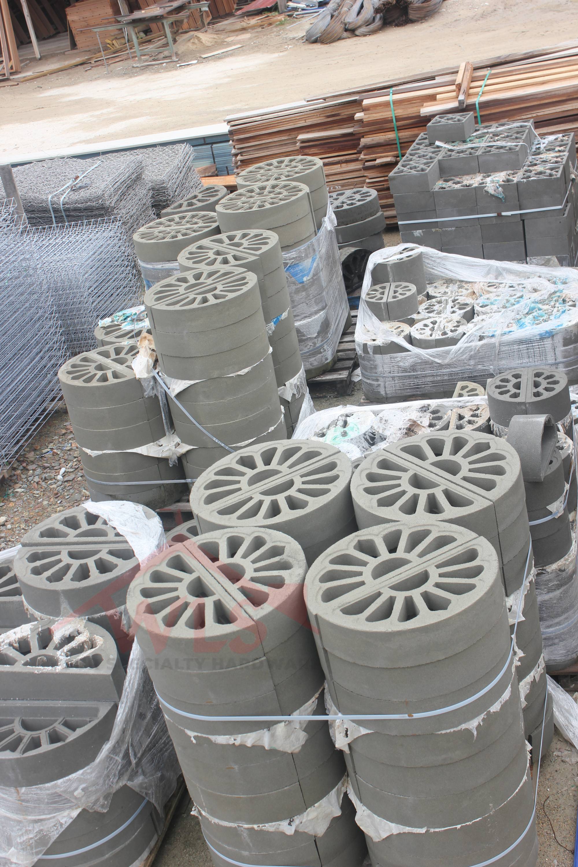 BATU ANGIN SEPARUH BULAT 34" X 16"