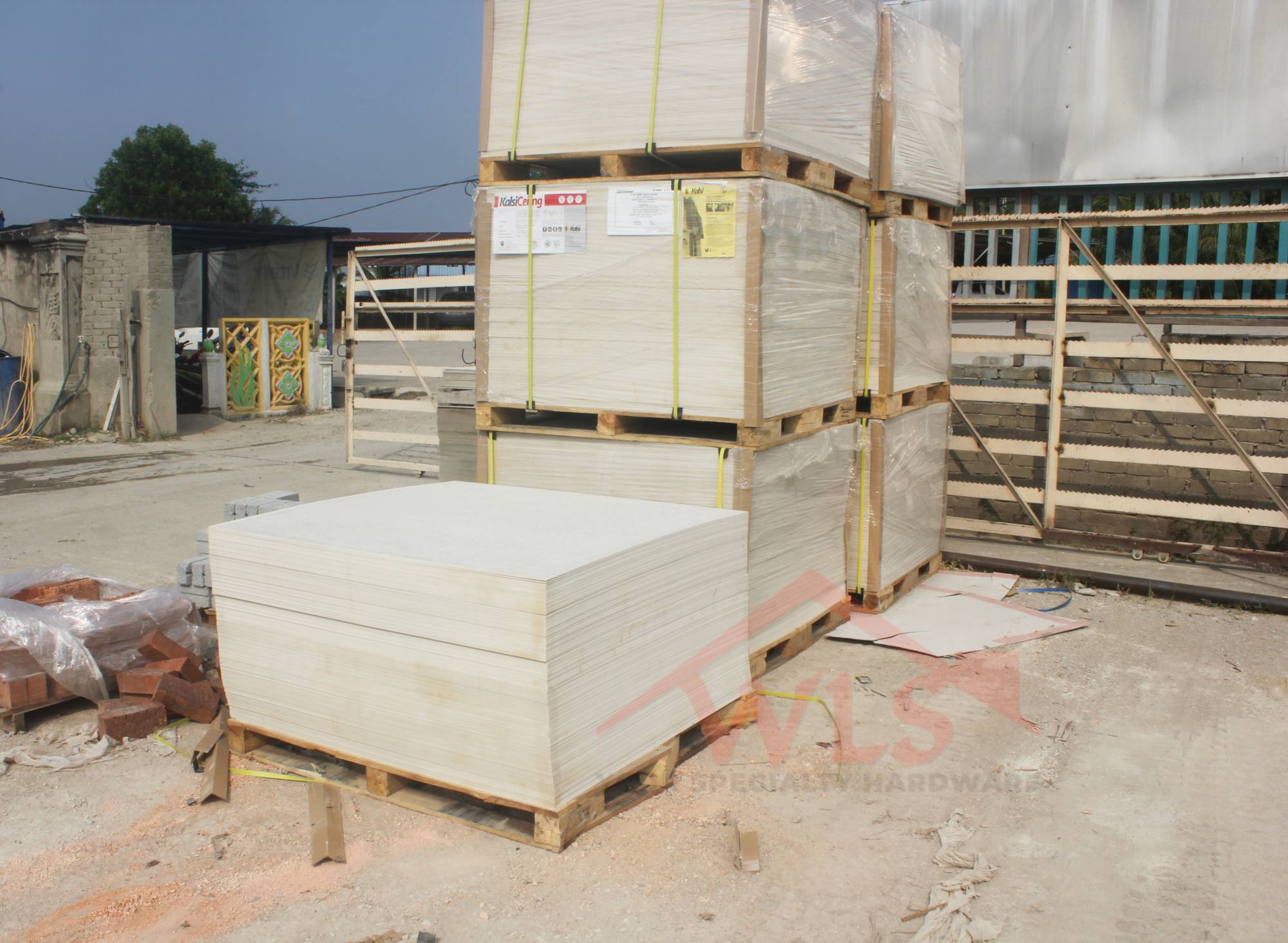 CEILING PRIMAFLEX 4' X 4' X 3.2MM PRIMA