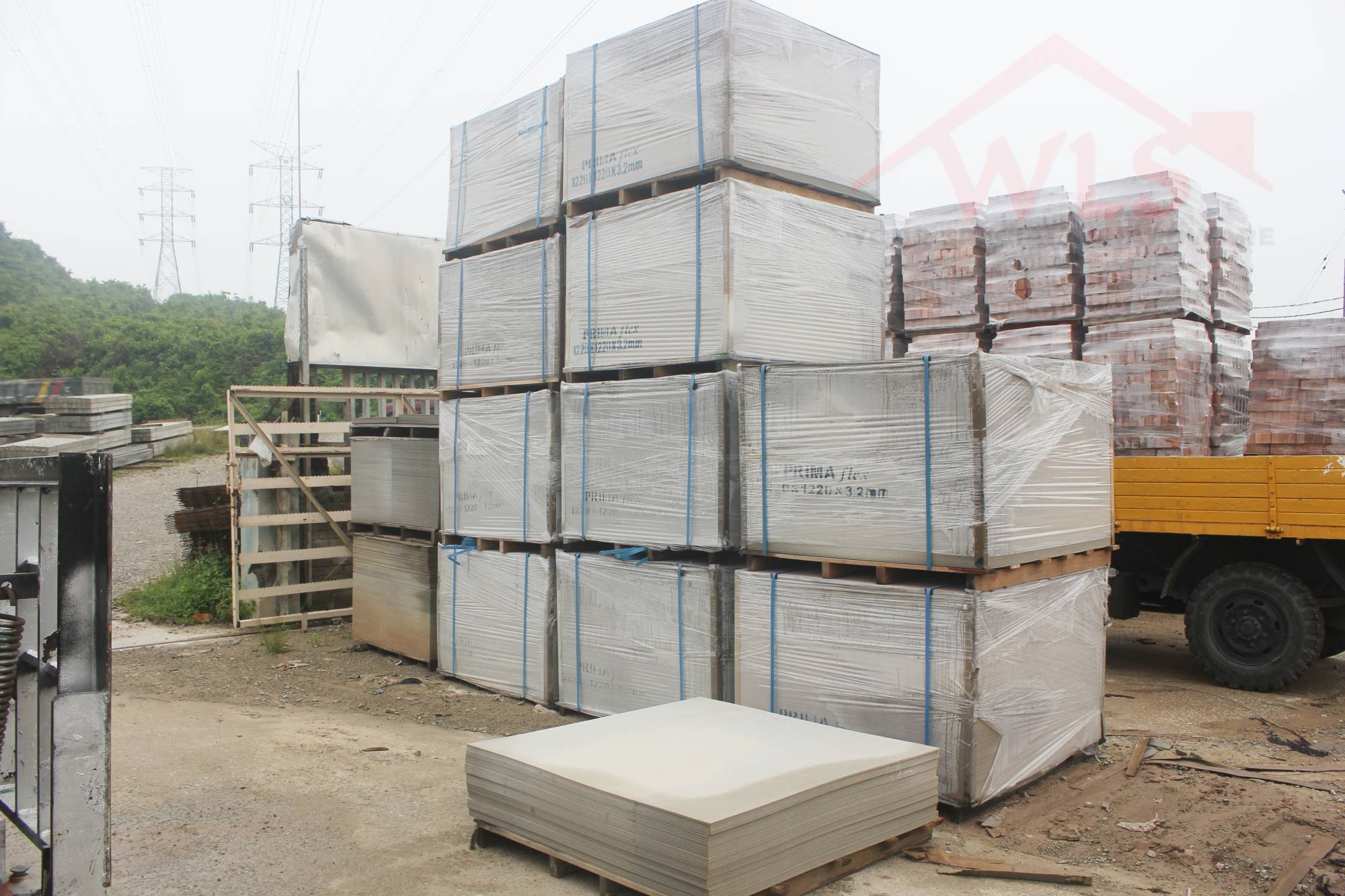 CEILING PRIMAFLEX 4' X 4' X 3.2MM PRIMA