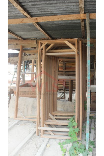 FRAME PINTU KAYU