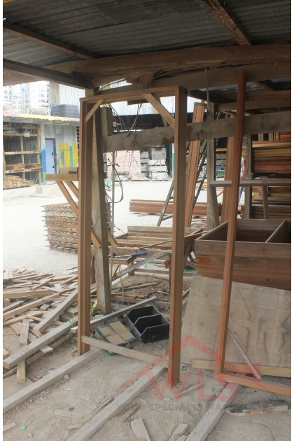 FRAME PINTU KAYU