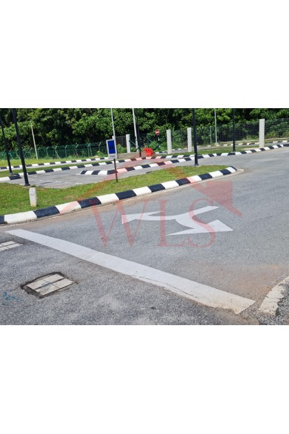 CEMENT ROAD BLOCK/ ROAD CURVE 24"